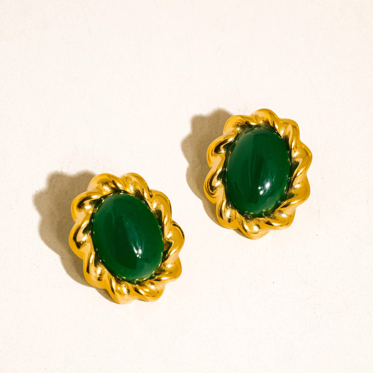 Eulie Vintage Stone Oval Earring – Lost Girls Vintage